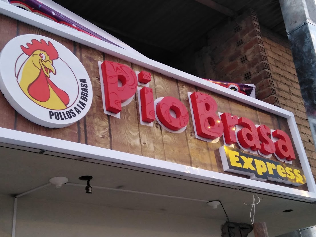 POLLERÍA – Letreros Perú